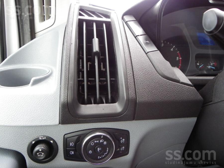 White Ford Transit 2018 in Valka, with an engine capacity of 2.00 L and mileage of 247 thousand km for 10800 €, photo 12 on AUTOMOTO.COM.LV