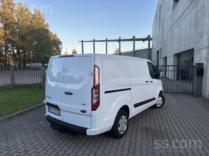 Balts Ford Transit 2018 Jelgava, ar dzinēja tilpumu 2.00 L un nobraukumu 235 tūkst. km par 9850 €, foto 8 vietnē AUTOMOTO.COM.LV