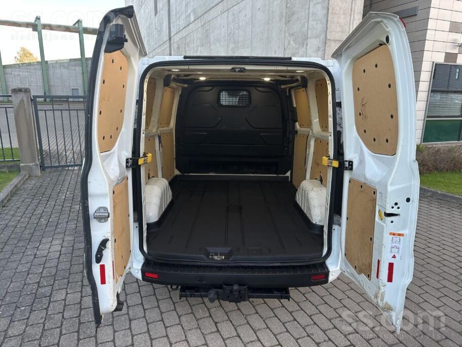 Balts Ford Transit 2018 Jelgava, ar dzinēja tilpumu 2.00 L un nobraukumu 235 tūkst. km par 9850 €, foto 10 vietnē AUTOMOTO.COM.LV