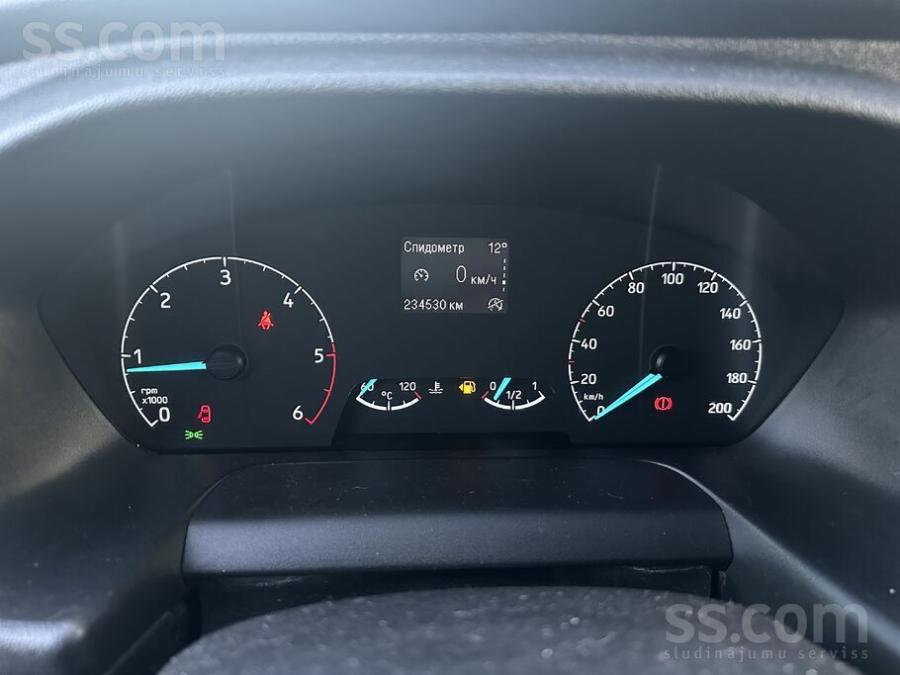 Balts Ford Transit 2018 Jelgava, ar dzinēja tilpumu 2.00 L un nobraukumu 235 tūkst. km par 9850 €, foto 23 vietnē AUTOMOTO.COM.LV