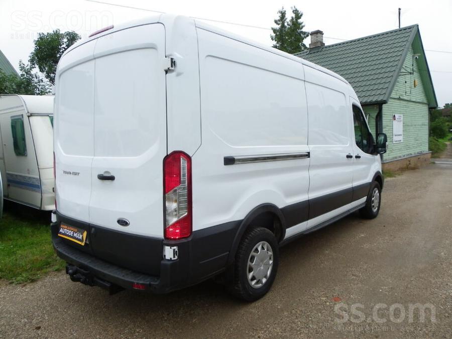 White Ford Transit 2019 in Valka, with an engine capacity of 2.00 L and mileage of 163 thousand km for 11300 €, photo 5 on AUTOMOTO.COM.LV