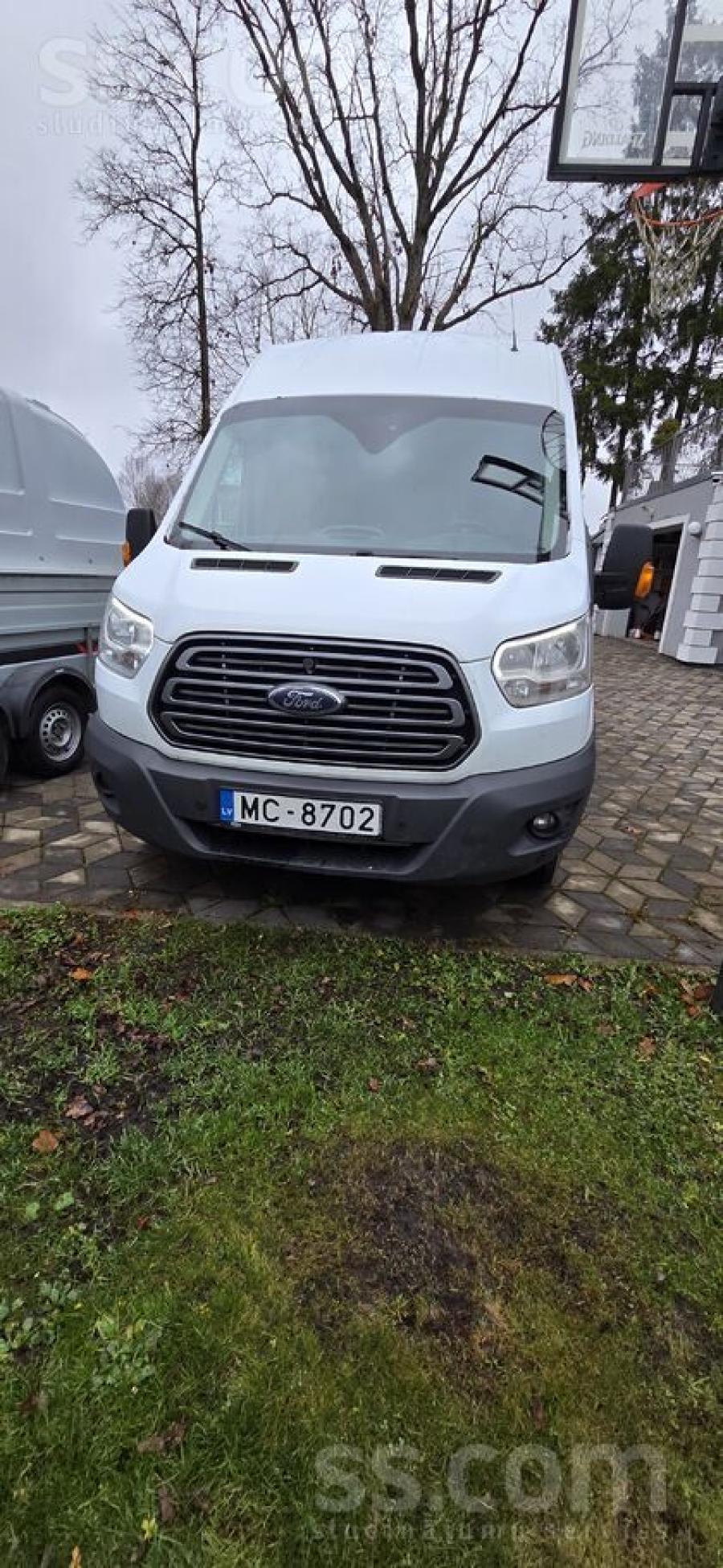 White Ford Transit 2019 in Riga, with an engine capacity of 2.00 L and mileage of 249 thousand km for 11900 €, photo 10 on AUTOMOTO.COM.LV