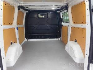 White Ford Transit 2019 in Jurmala, with an engine capacity of 2.00 L and mileage of 187 thousand km for 11000 €, photo 10 on AUTOMOTO.COM.LV