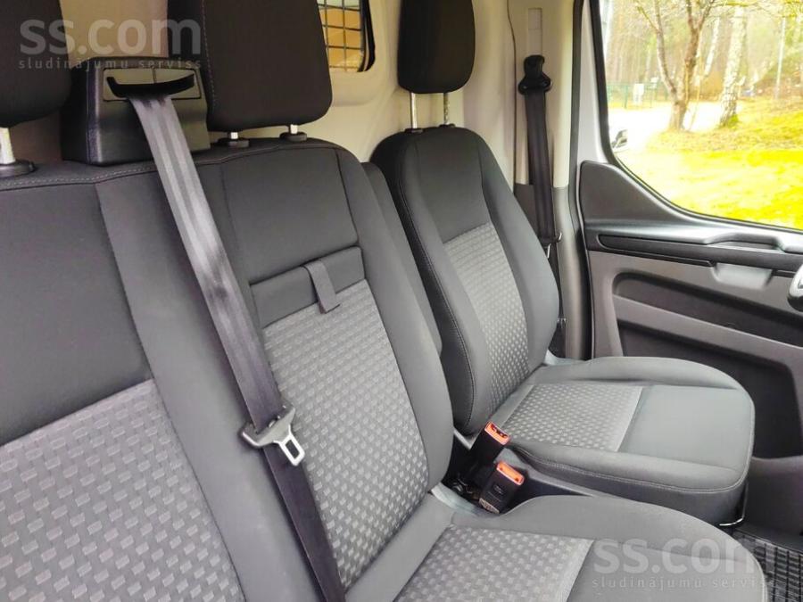 White Ford Transit 2019 in Jurmala, with an engine capacity of 2.00 L and mileage of 187 thousand km for 11000 €, photo 17 on AUTOMOTO.COM.LV