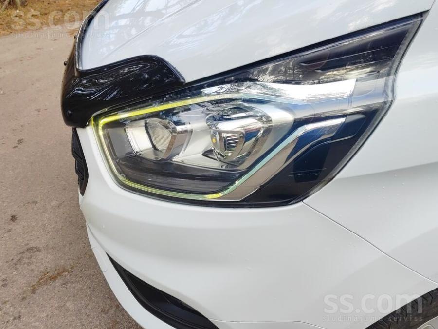 White Ford Transit 2019 in Jurmala, with an engine capacity of 2.00 L and mileage of 187 thousand km for 11000 €, photo 18 on AUTOMOTO.COM.LV