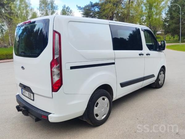 White Ford Transit 2019 in Jurmala, with an engine capacity of 2.00 L and mileage of 187 thousand km for 11100 €, photo 3 on AUTOMOTO.COM.LV