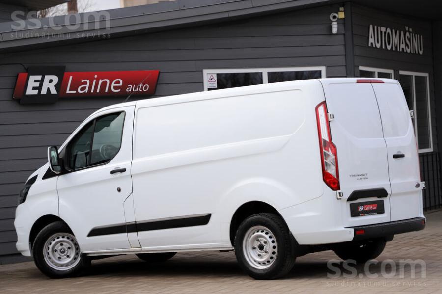 White Ford Transit 2019 in Tukums, with an engine capacity of 2.00 L and mileage of 234 thousand km for 11700 €, photo 7 on AUTOMOTO.COM.LV