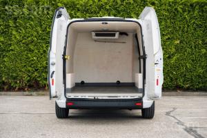 White Ford Transit 2019 in Riga, with an engine capacity of 2.00 L and mileage of 245 thousand km for 9900 €, photo 10 on AUTOMOTO.COM.LV