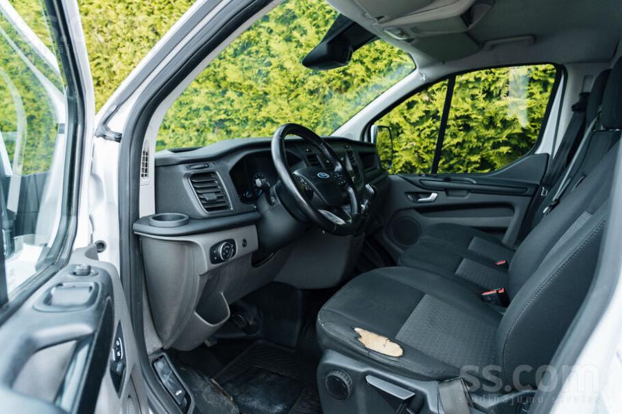 White Ford Transit 2019 in Riga, with an engine capacity of 2.00 L and mileage of 245 thousand km for 9900 €, photo 14 on AUTOMOTO.COM.LV