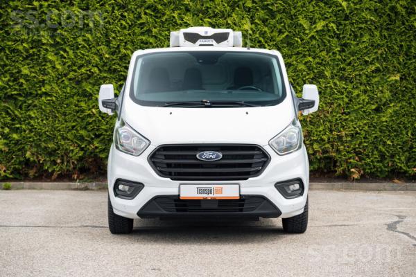 White Ford Transit 2019 in Riga, with an engine capacity of 2.00 L and mileage of 245 thousand km for 9900 €, photo 2 on AUTOMOTO.COM.LV