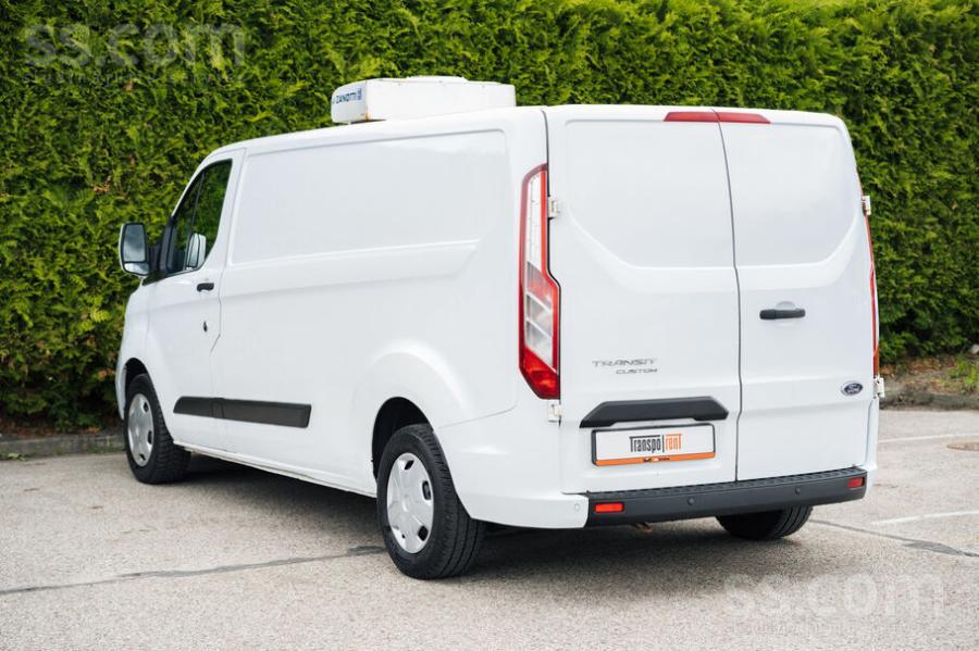 White Ford Transit 2019 in Riga, with an engine capacity of 2.00 L and mileage of 245 thousand km for 9900 €, photo 12 on AUTOMOTO.COM.LV