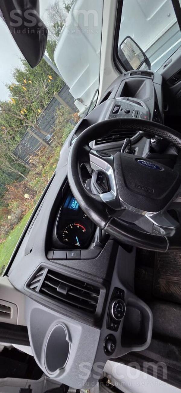White Ford Transit 2019 in Riga, with an engine capacity of 2.00 L and mileage of 251 thousand km for 11875 €, photo 9 on AUTOMOTO.COM.LV