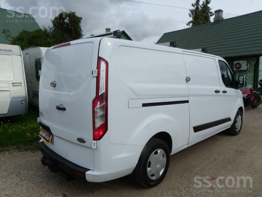 White Ford Transit 2019 in Valka, with an engine capacity of 2.00 L and mileage of 218 thousand km for 10900 €, photo 5 on AUTOMOTO.COM.LV