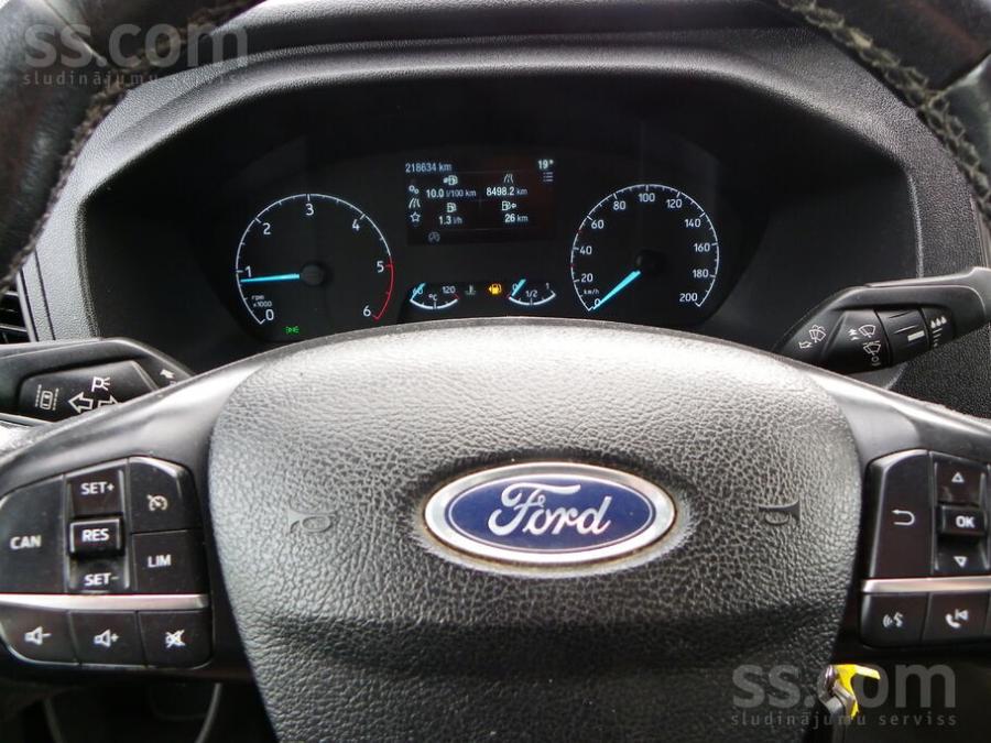 White Ford Transit 2019 in Valka, with an engine capacity of 2.00 L and mileage of 218 thousand km for 10900 €, photo 8 on AUTOMOTO.COM.LV