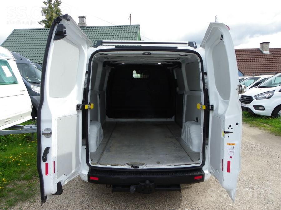 White Ford Transit 2019 in Valka, with an engine capacity of 2.00 L and mileage of 218 thousand km for 10900 €, photo 15 on AUTOMOTO.COM.LV