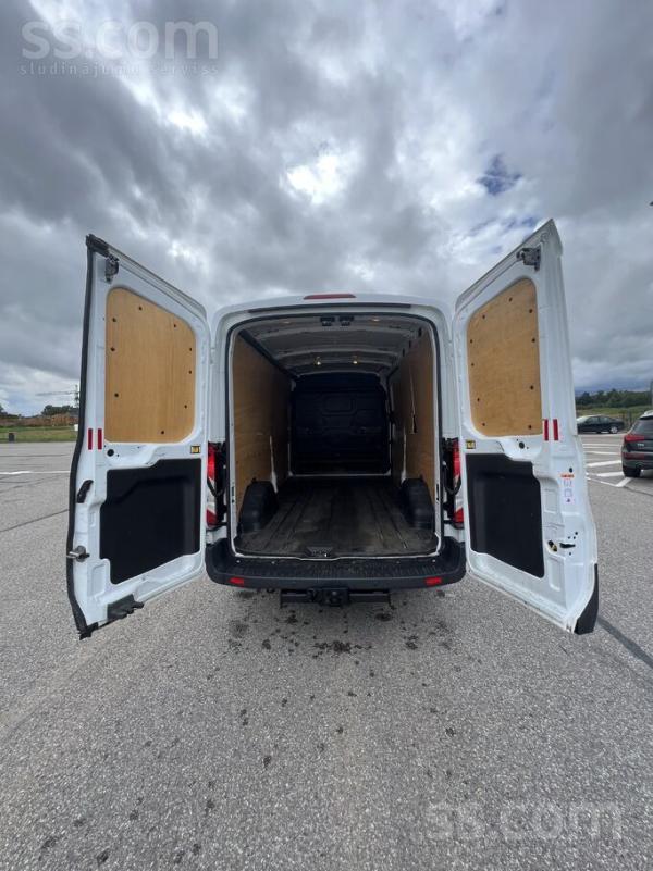 White Ford Transit 2019 in Riga, with an engine capacity of 2.20 L and mileage of 380 thousand km for 7990 €, photo 9 on AUTOMOTO.COM.LV