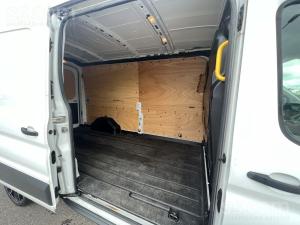 Balts Ford Transit 2019 Rīga, ar dzinēja tilpumu 2.20 L un nobraukumu 380 tūkst. km par 7990 €, foto 11 vietnē AUTOMOTO.COM.LV