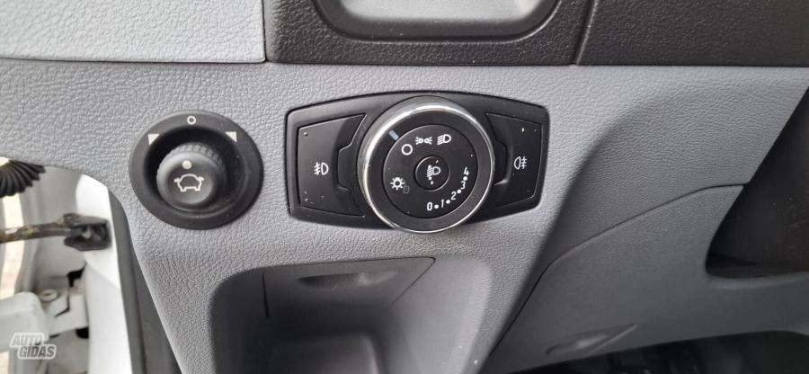 White Ford Transit 2019 in Marijampole, with an engine capacity of 2.00 L and mileage of 235 thousand km for 13100 €, photo 26 on AUTOMOTO.COM.LV