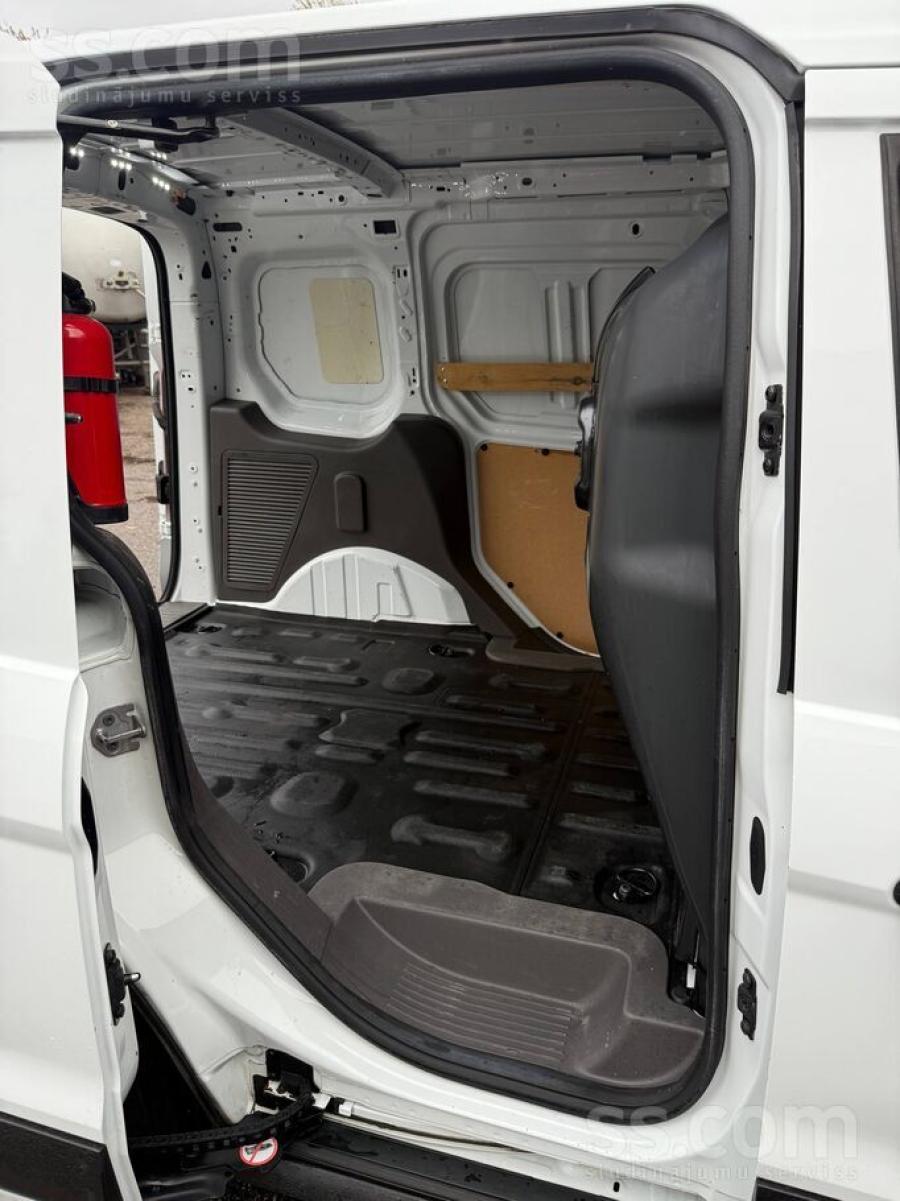 Balts Ford Transit 2019 Tallina, ar dzinēja tilpumu 1.50 L un nobraukumu 213 tūkst. km par 7699 €, foto 20 vietnē AUTOMOTO.COM.LV