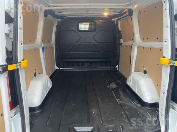 Balts Ford Transit 2020 Kuldīga, ar dzinēja tilpumu 2.00 L un nobraukumu 92 tūkst. km par 15700 €, foto 5 vietnē AUTOMOTO.COM.LV