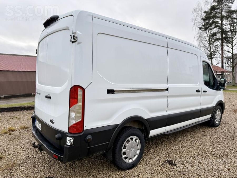 Balts Ford Transit 2020 Gulbene, ar dzinēja tilpumu 2.00 L un nobraukumu 336 tūkst. km par 9900 €, foto 3 vietnē AUTOMOTO.COM.LV