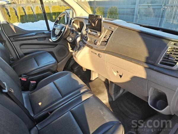 White Ford Transit 2020 in Riga, with an engine capacity of 2.00 L and mileage of 211 thousand km for 19350 €, photo 7 on AUTOMOTO.COM.LV