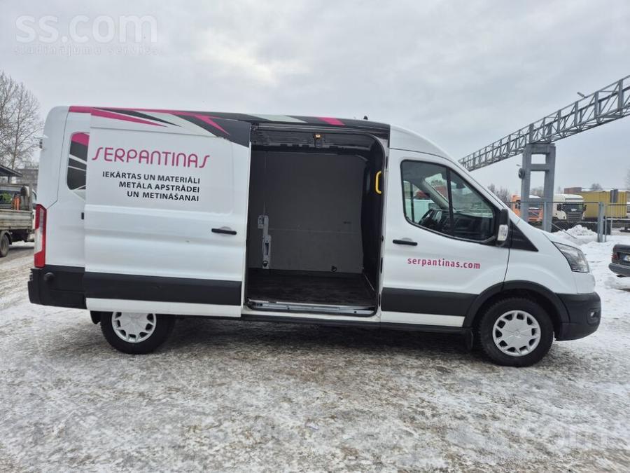 White Ford Transit 2021 in Riga, with an engine capacity of 2.00 L and mileage of 183 thousand km for 15000 €, photo 3 on AUTOMOTO.COM.LV
