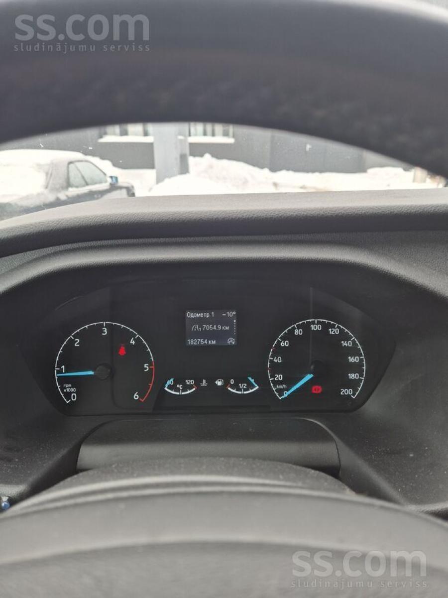 White Ford Transit 2021 in Riga, with an engine capacity of 2.00 L and mileage of 183 thousand km for 15000 €, photo 9 on AUTOMOTO.COM.LV