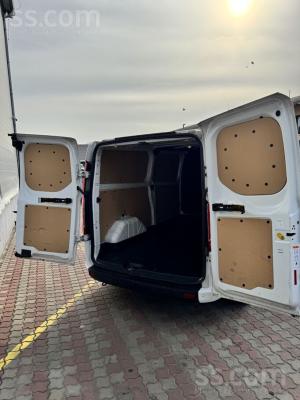 White Ford Transit 2021 in Daugavpils, with an engine capacity of 2.00 L and mileage of 65 thousand km for 17000 €, photo 7 on AUTOMOTO.COM.LV