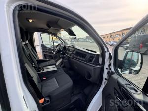 White Ford Transit 2021 in Daugavpils, with an engine capacity of 2.00 L and mileage of 65 thousand km for 17000 €, photo 16 on AUTOMOTO.COM.LV