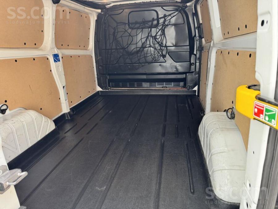 White Ford Transit 2021 in Daugavpils, with an engine capacity of 2.00 L and mileage of 65 thousand km for 17000 €, photo 22 on AUTOMOTO.COM.LV