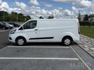 White Ford Transit 2021 in Jelgava, with an engine capacity of 2.00 L and mileage of 19 thousand km for 10700 €, photo 4 on AUTOMOTO.COM.LV