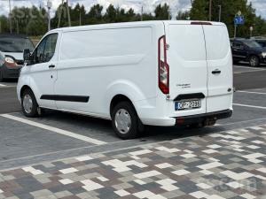 White Ford Transit 2021 in Jelgava, with an engine capacity of 2.00 L and mileage of 19 thousand km for 10700 €, photo 5 on AUTOMOTO.COM.LV