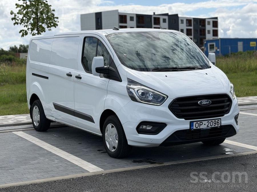 White Ford Transit 2021 in Jelgava, with an engine capacity of 2.00 L and mileage of 19 thousand km for 10700 €, photo 9 on AUTOMOTO.COM.LV