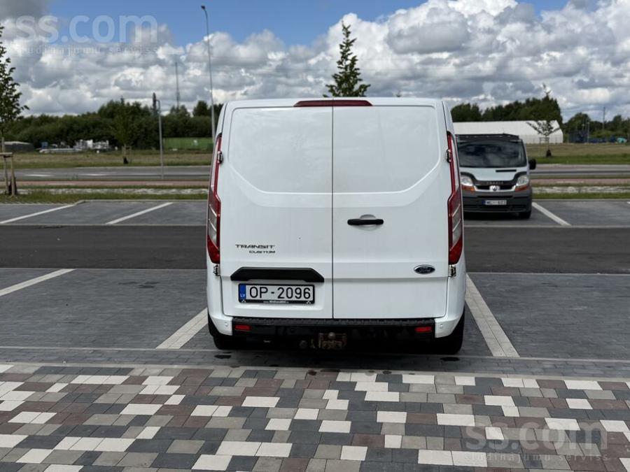 White Ford Transit 2021 in Jelgava, with an engine capacity of 2.00 L and mileage of 188 thousand km for 10700 €, photo 6 on AUTOMOTO.COM.LV