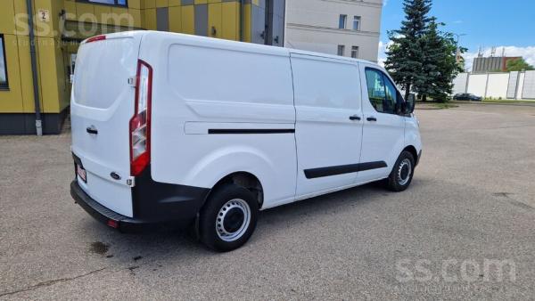 White Ford Transit 2022 in Bauska, with an engine capacity of 2.00 L and mileage of 0 thousand km for 9990 €, photo 2 on AUTOMOTO.COM.LV