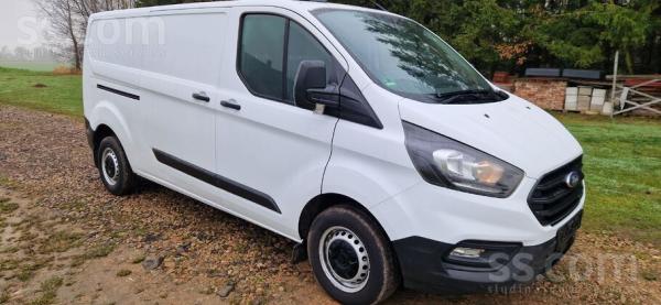White Ford Transit 2022 in Bauska, with an engine capacity of 2.00 L and mileage of 162 thousand km for 10550 €, photo 5 on AUTOMOTO.COM.LV
