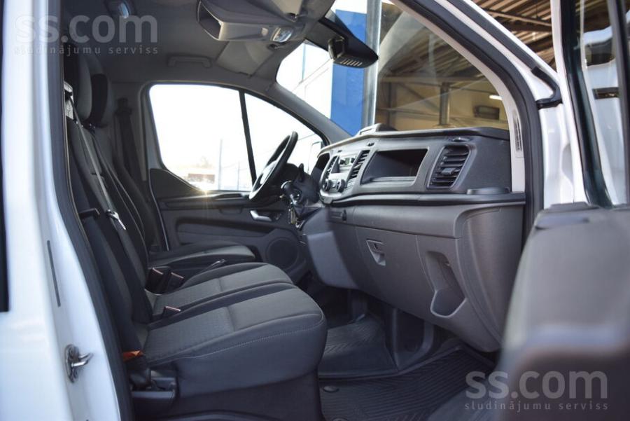 White Ford Transit 2022 in Riga, with an engine capacity of 2.00 L and mileage of 131 thousand km for 18000 €, photo 7 on AUTOMOTO.COM.LV