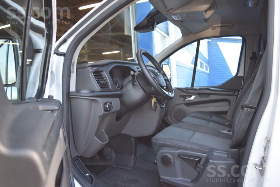 White Ford Transit 2022 in Riga, with an engine capacity of 2.00 L and mileage of 131 thousand km for 18000 €, photo 9 on AUTOMOTO.COM.LV