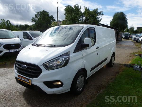 Balts Ford Transit 2022 Valka, ar dzinēja tilpumu 2.00 L un nobraukumu 242 tūkst. km par 13900 €, foto 1 vietnē AUTOMOTO.COM.LV