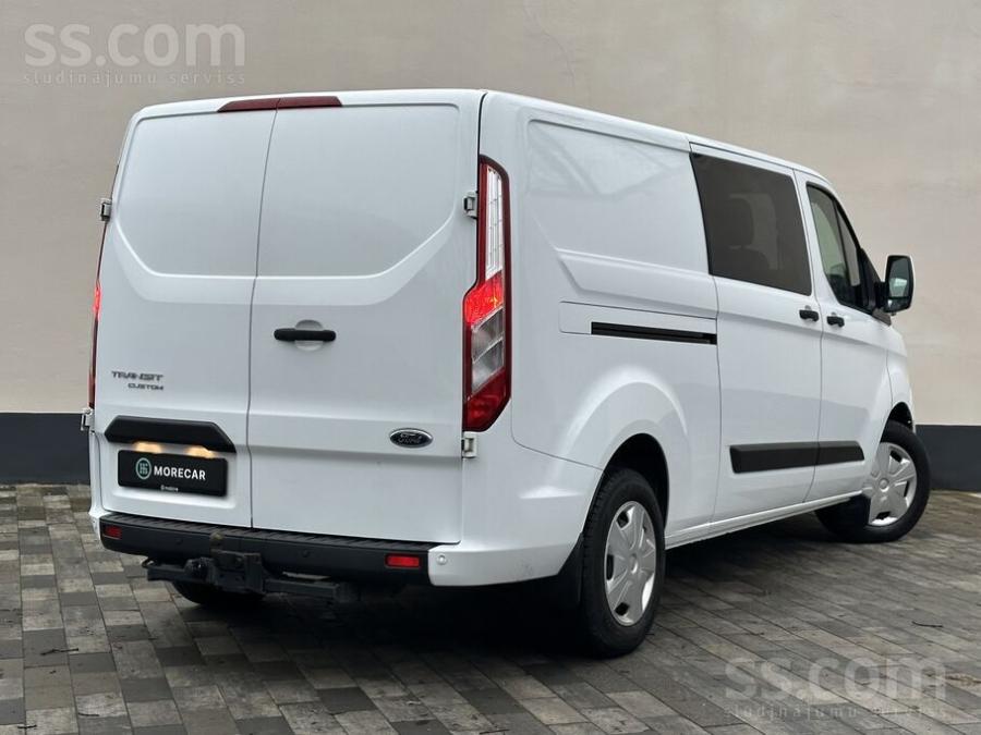 White Ford Transit 2023 in Riga, with an engine capacity of 2.00 L and mileage of 98 thousand km for 26550 €, photo 4 on AUTOMOTO.COM.LV