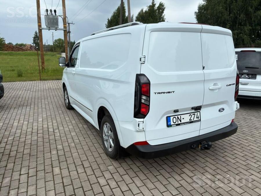 White Ford Transit 2024 in Kuldiga, with an engine capacity of 2.00 L and mileage of 36 thousand km for 26500 €, photo 5 on AUTOMOTO.COM.LV