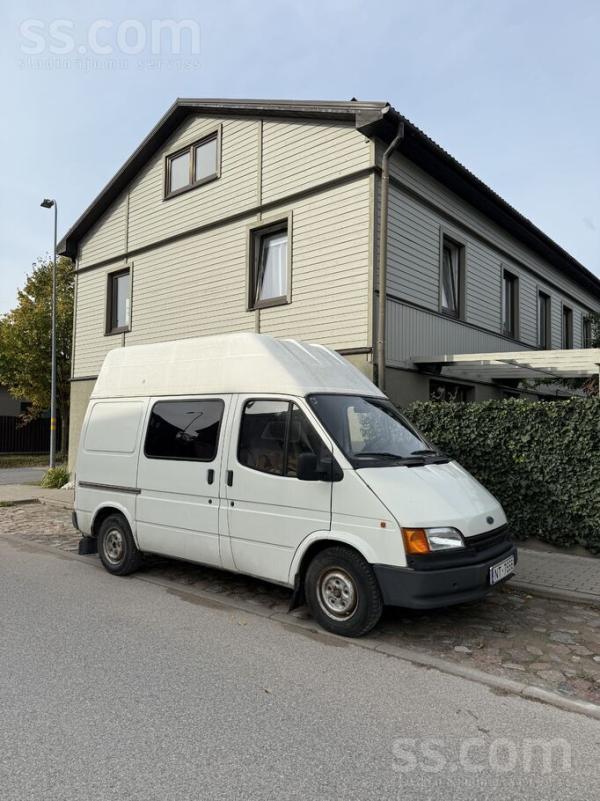 White Ford Transit 1992 in Liepaja, with an engine capacity of 2.50 L and mileage of 125 thousand km for 4000 €, photo 1 on AUTOMOTO.COM.LV