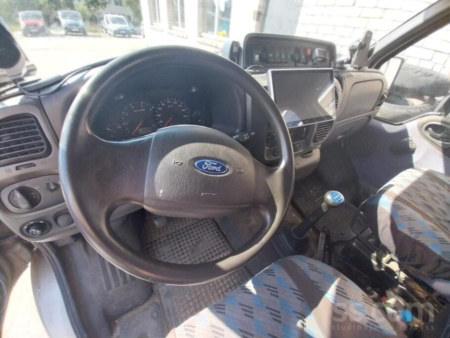 Balts Ford Transit 2004 Daugavpils, ar dzinēja tilpumu 1.90 L un nobraukumu 623 tūkst. km par 2000 €, foto 6 vietnē AUTOMOTO.COM.LV