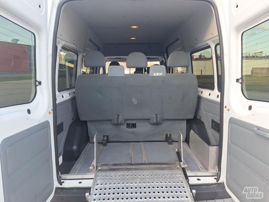 White Ford Transit 2013 in Taurage, with an engine capacity of 2.20 L and mileage of 240 thousand km for 6599 €, photo 13 on AUTOMOTO.COM.LV
