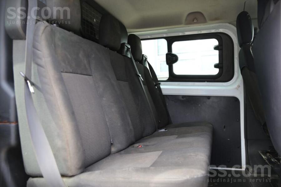 White Ford Transit 2013 in Riga, with an engine capacity of 2.20 L and mileage of 243 thousand km for 6495 €, photo 12 on AUTOMOTO.COM.LV