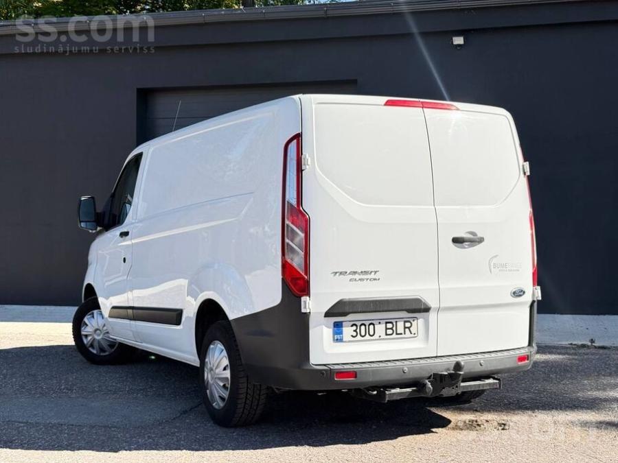 White Ford Transit 2014 in Tallinn, with an engine capacity of 2.20 L and mileage of 272 thousand km for 7200 €, photo 12 on AUTOMOTO.COM.LV