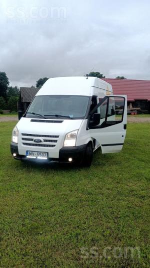 Balts Ford Transit 2014 Valka, ar dzinēja tilpumu 2.20 L un nobraukumu 407 tūkst. km par 7000 €, foto  vietnē AUTOMOTO.COM.LV