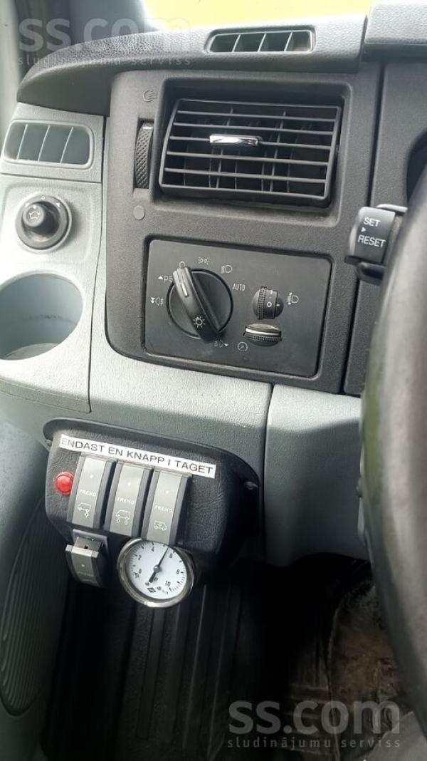 Balts Ford Transit 2014 Valka, ar dzinēja tilpumu 2.20 L un nobraukumu 407 tūkst. km par 7000 €, foto 9 vietnē AUTOMOTO.COM.LV