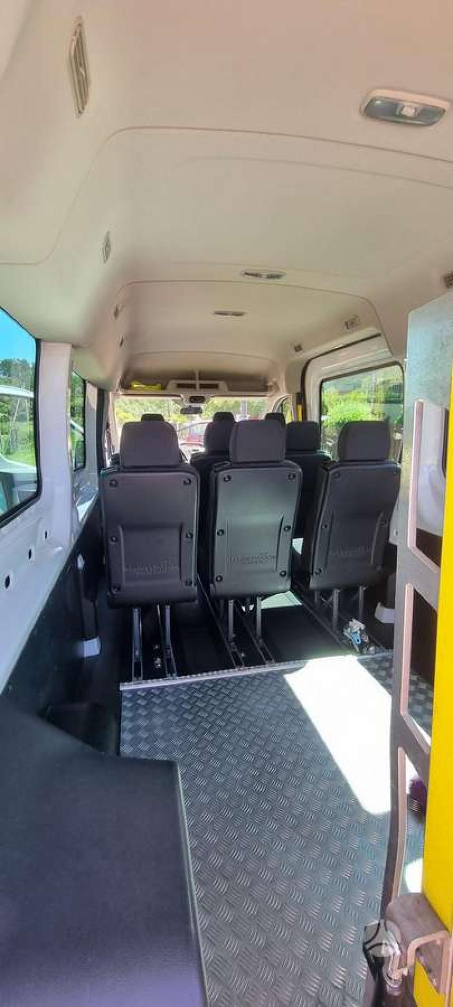 Balts Ford Transit 2015 Prienai, ar dzinēja tilpumu 2.20 L un nobraukumu 183 tūkst. km par 11799 €, foto 14 vietnē AUTOMOTO.COM.LV